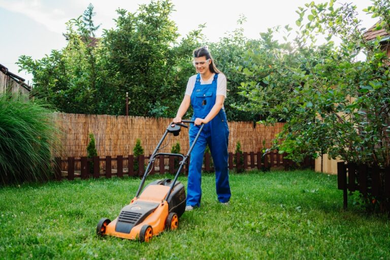 8 Ways to Get Rid of Mice in Your Backyard - Gardeners and Plants